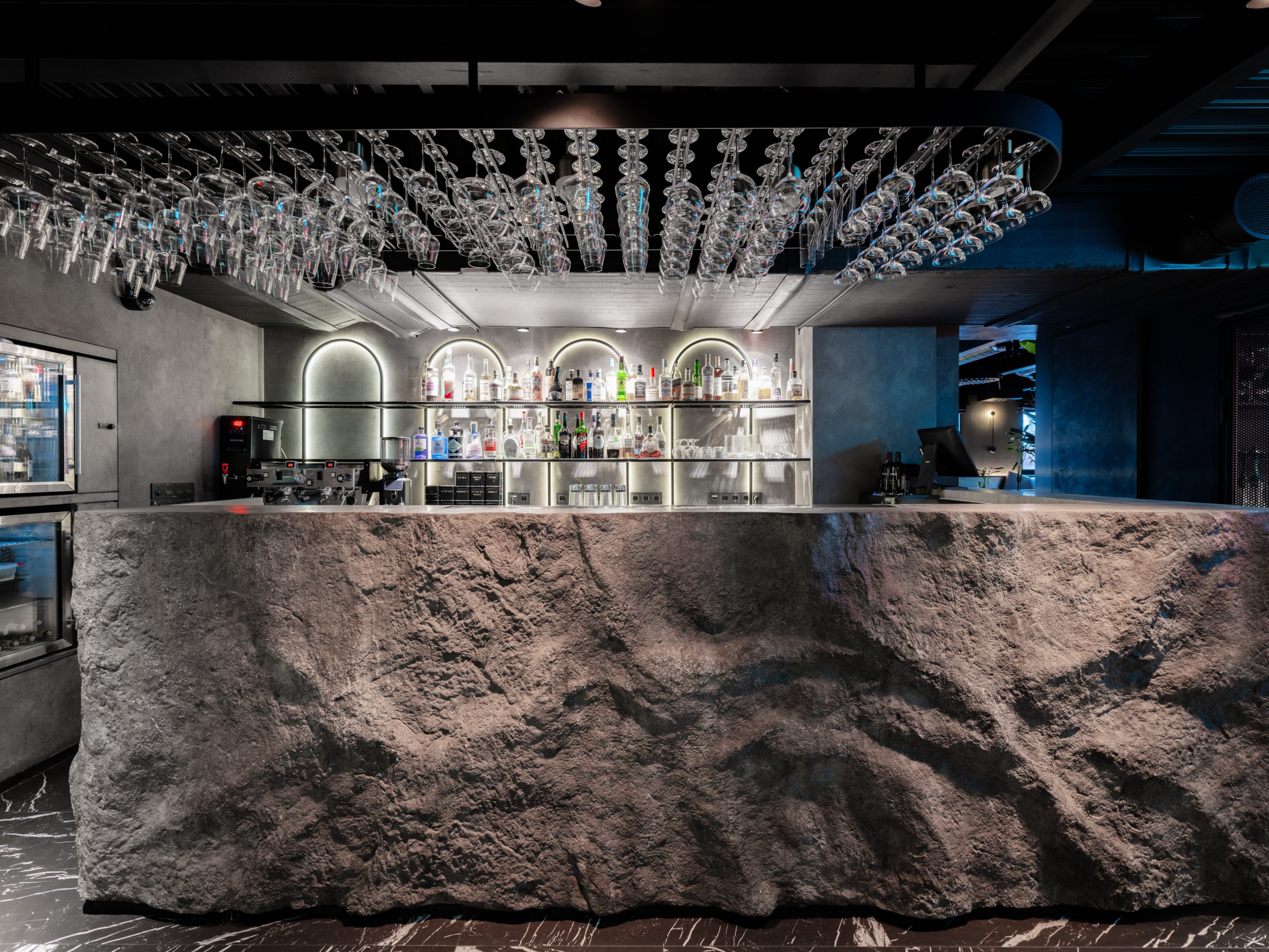 Летнее меню в Munterra: японский гастродзен и свежие зеленые блюда